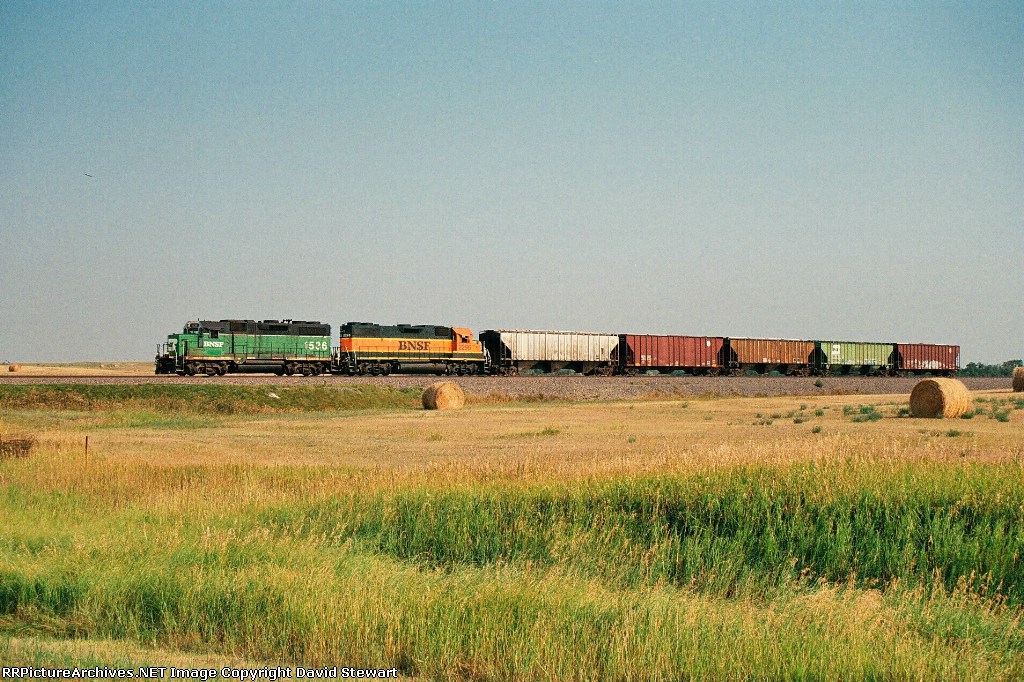 BNSF 1536 East